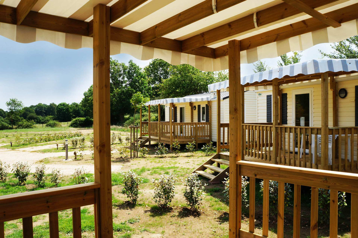 Camping avec emplacements en Vendée pour tentes et caravanes
